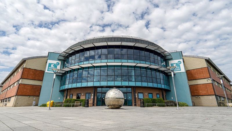 Redcar hydrogen home energy project's safety questioned - BBC News