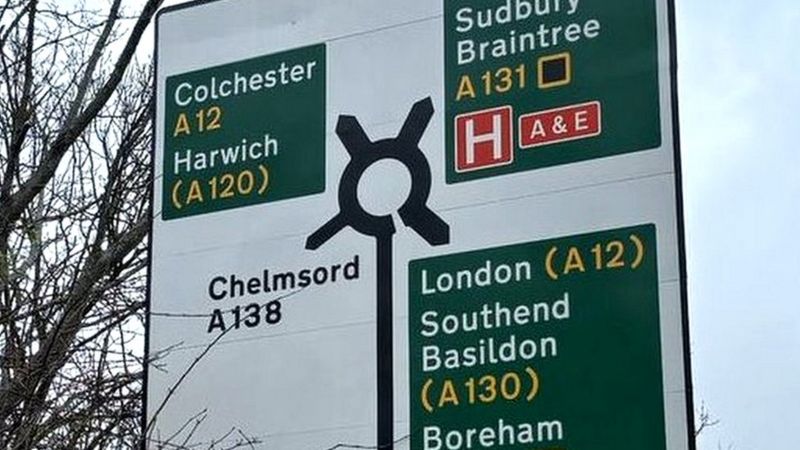 Chelmsford road sign spelling error is fixed - BBC News