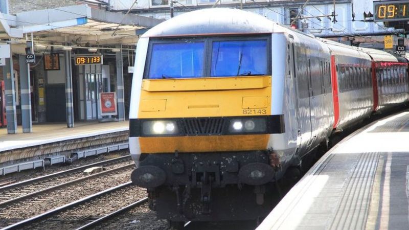 Great Western Railway awarded National Rail Contract until 2025 - BBC News