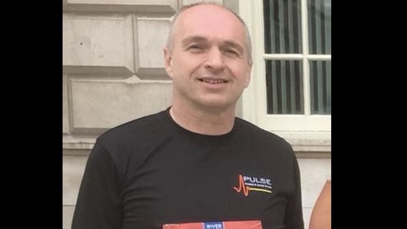 Belfast Marathon death: Stephen Heaney named - BBC News