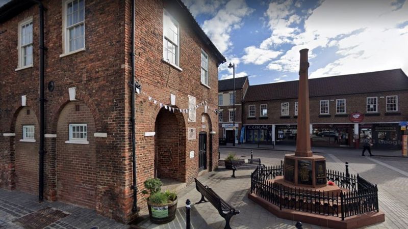 Yarm Town Hall to reopen as heritage centre later this year - BBC News