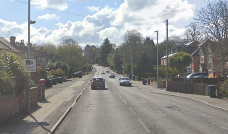 Nottinghamshire: Arrest after hammer found in stolen car - BBC News