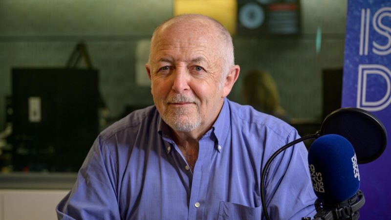 Bowel cancer: BBC war reporter Jeremy Bowen says disease changed him ...