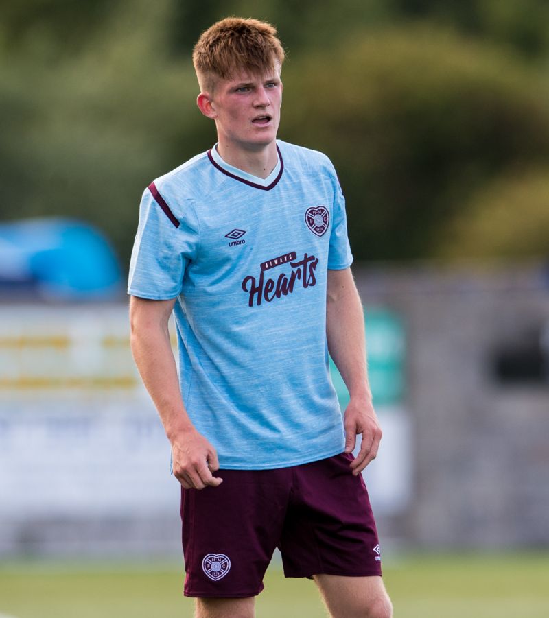 Hearts teenager Pollock signs three-year deal - BBC Sport