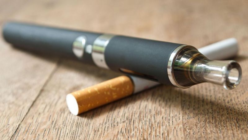 Smoking ban: Northern Ireland on course to join UK-wide law - BBC News