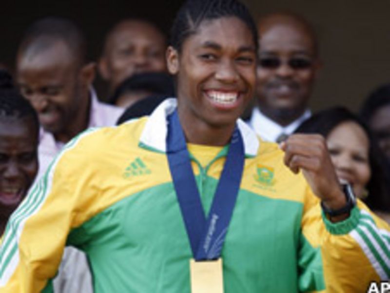 Semenya returns to hero's welcome - BBC News