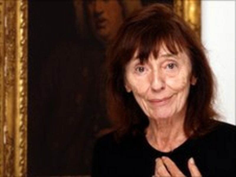 Dame Beryl Bainbridge dies at 75 - BBC News