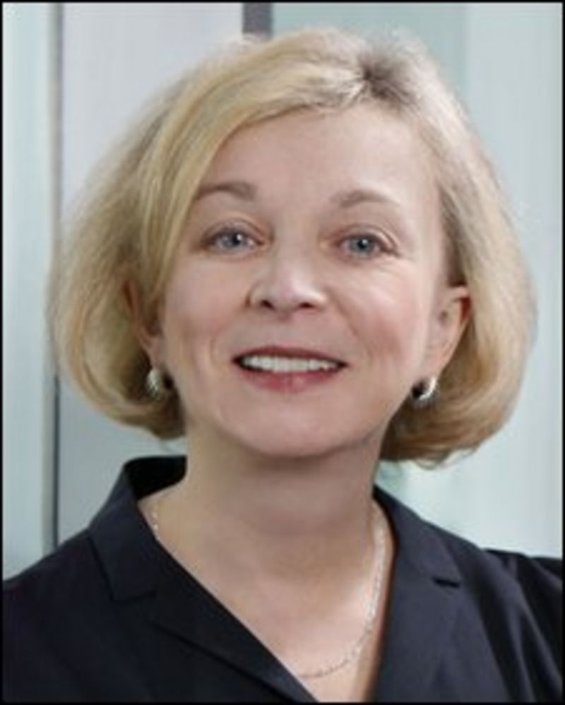 Royal Mail names Moya Greene as new chief executive - BBC News