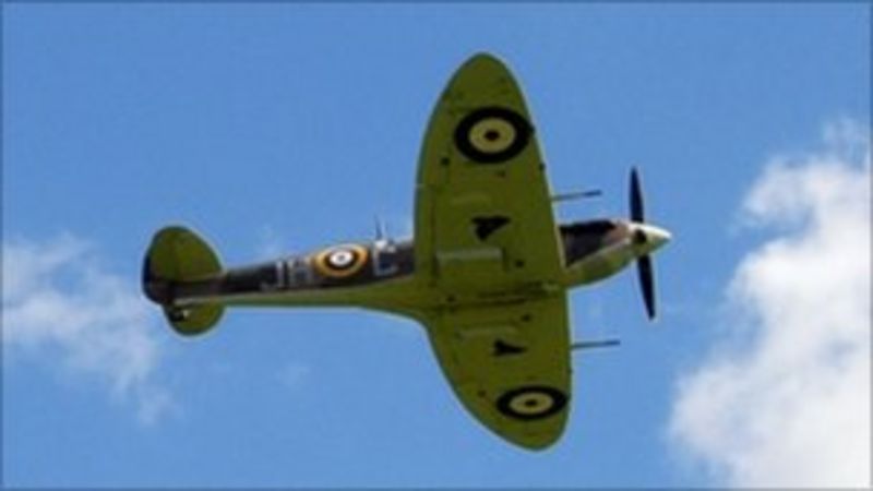 Southampton Spitfire memorial competition launched - BBC News