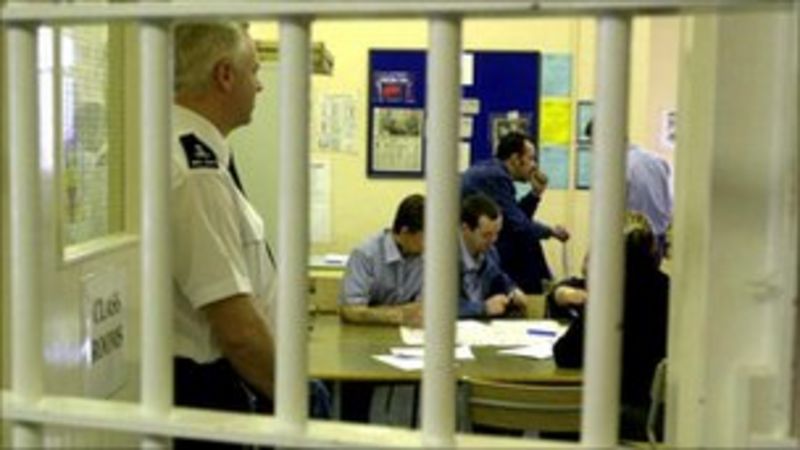 Prison education: 'How I turned my life around' - BBC News