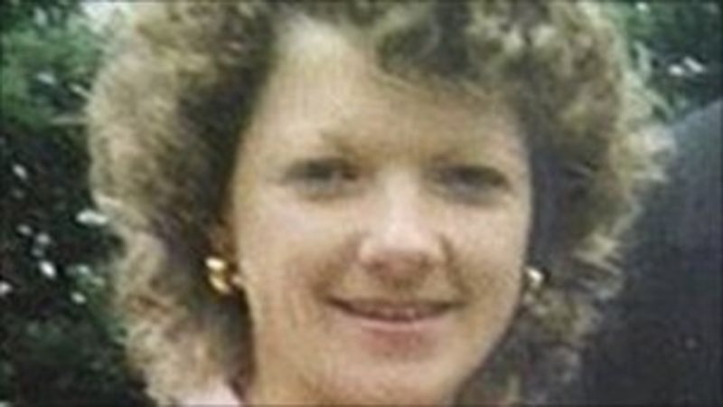 Man faces new trial over 1995 murder of Vikki Thompson - BBC News