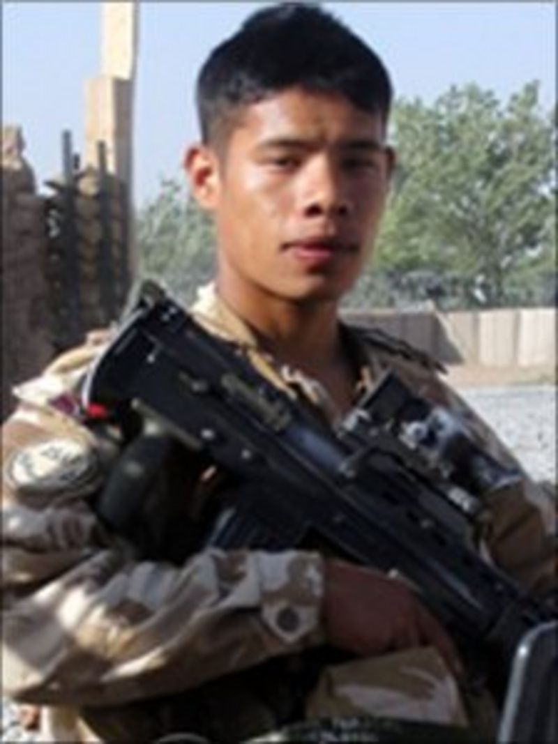 Dead British soldier in Afghanistan named by MoD - BBC News