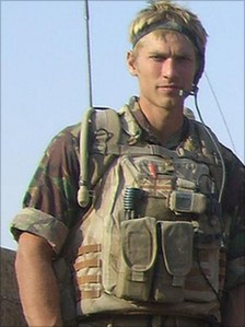 British soldiers who died on the same day are named - BBC News