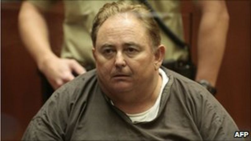 California officials in court accused of pay scandal - BBC News