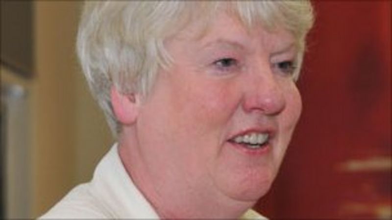 Elan Closs Stephens named as new BBC Trustee for Wales - BBC News