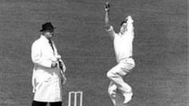 Obituary: Trevor Bailey - BBC News