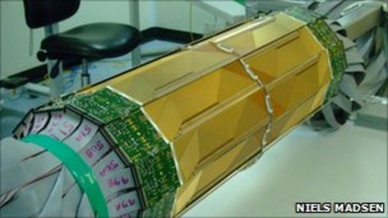 Antimatter atoms are corralled even longer - BBC News