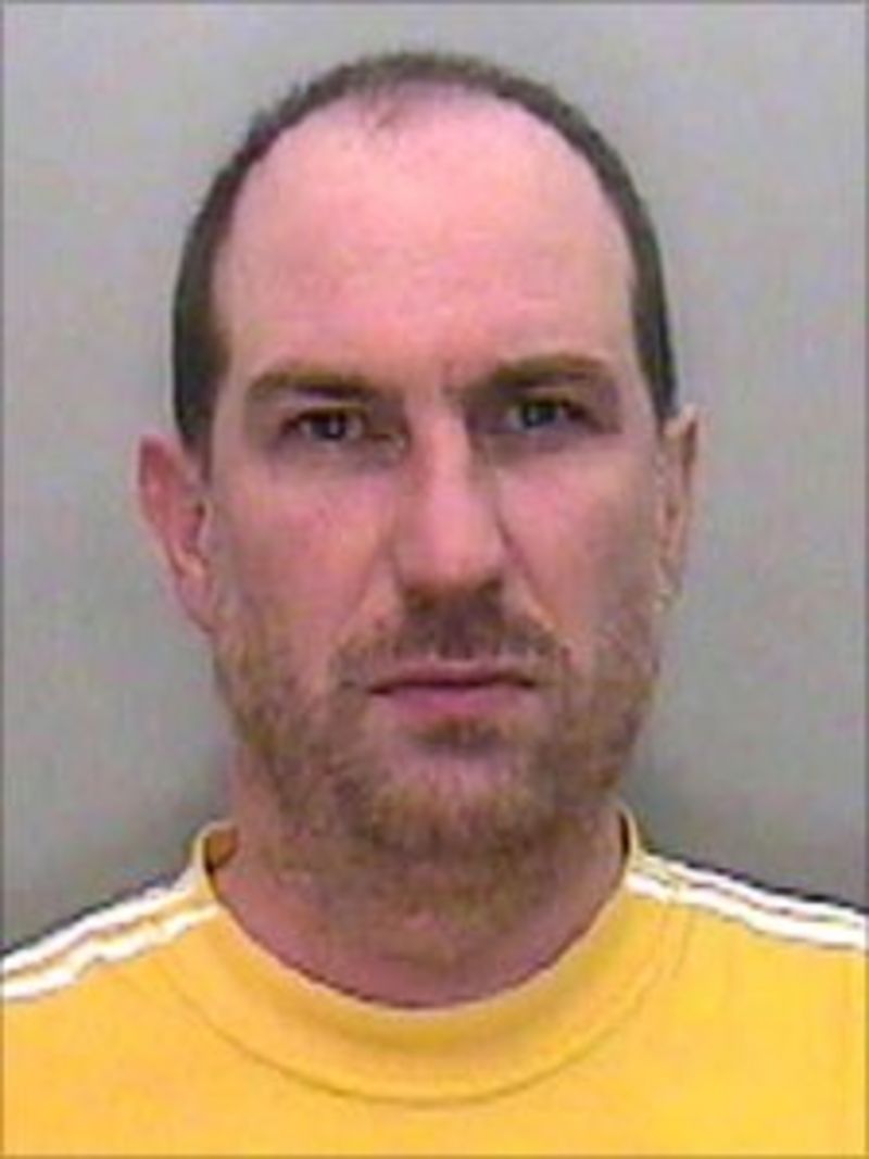 Paedophile Anthony Ward jailed for abuse of young girls - BBC News