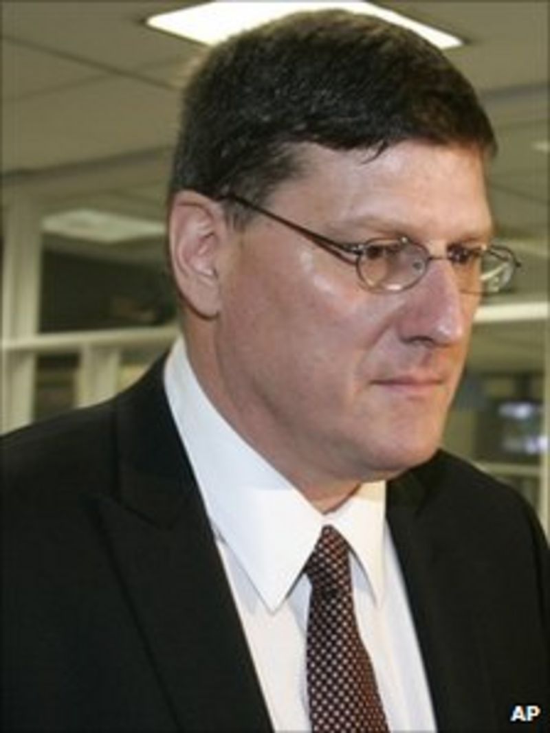 Ex-UN inspector Scott Ritter guilty in sex chat case - BBC News