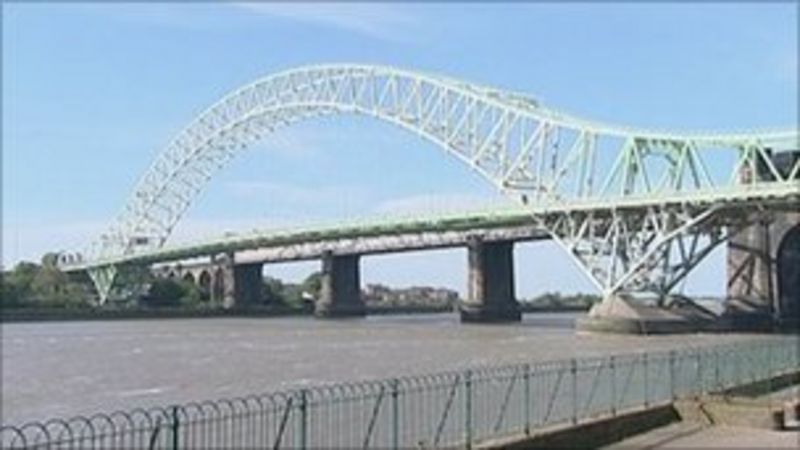 Runcorn Bridge 50th birthday celebrated - BBC News