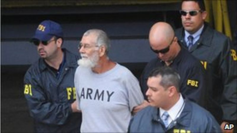 FBI arrests Puerto Rican long wanted for $7m bank raid - BBC News