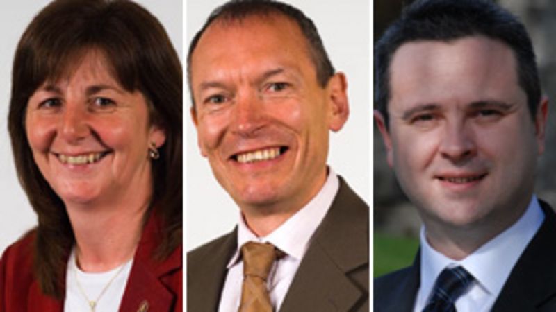 Carwyn Jones unveils three new faces in Welsh cabinet - BBC News