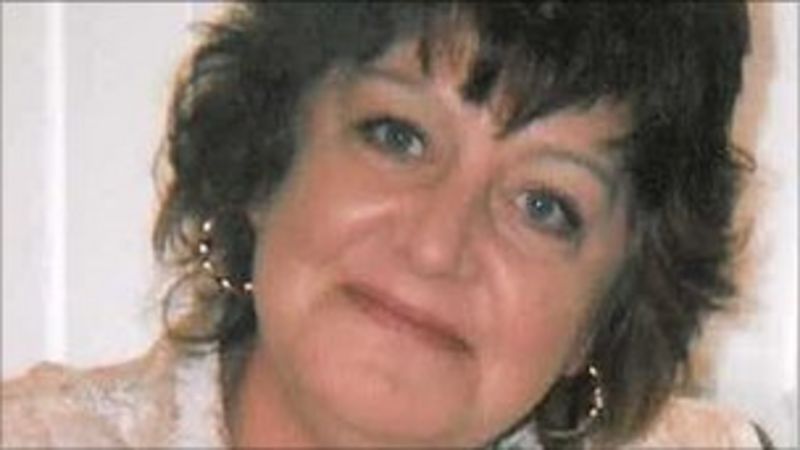 Murder inquiry after County Durham woman dies - BBC News