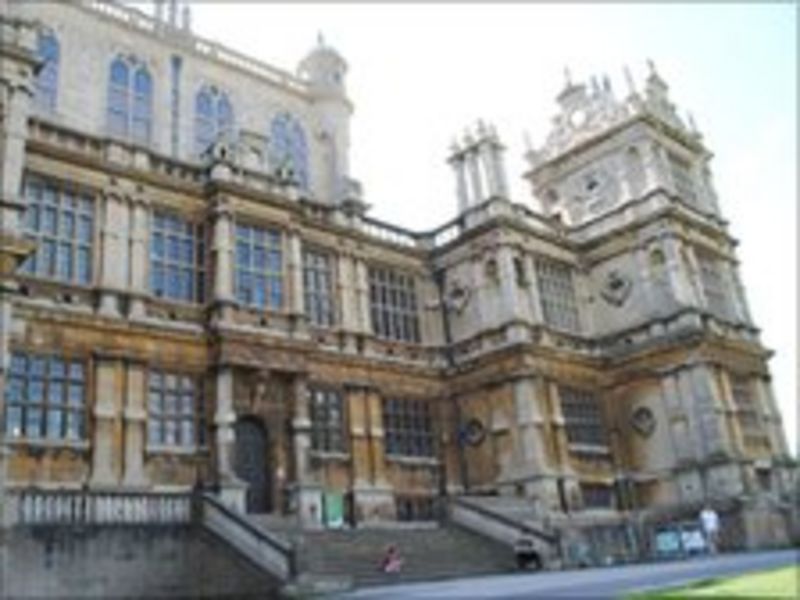 Batman boost as The Dark Knight Rises at Wollaton Hall - BBC News