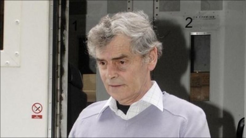 Serial killer Peter Tobin slashed in Edinburgh Prison - BBC News