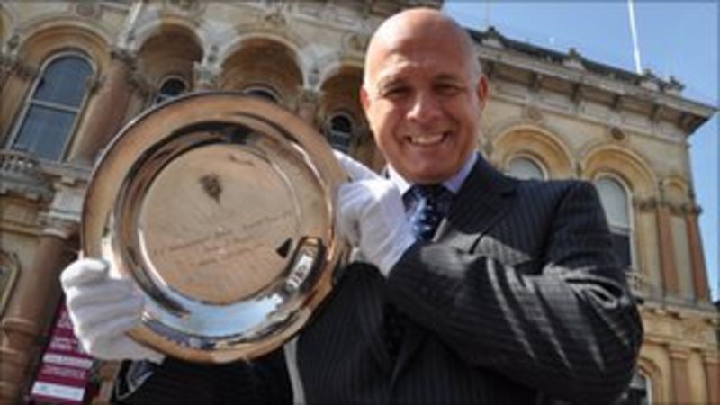 Terry Baxter to present BBC Suffolk Breakfast Show - BBC News