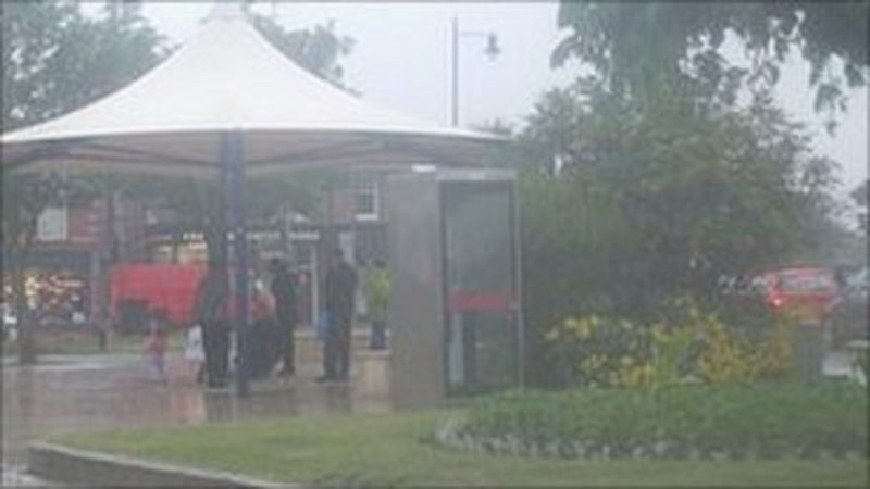 Felixstowe town centre's new Triangle and shared-space - BBC News