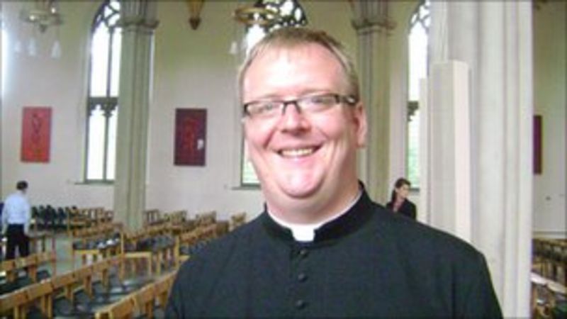 Blackburn Diocese welcomes 16 new priests and deacons - BBC News