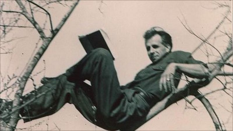 Mervyn Peake collection put up for sale - BBC News