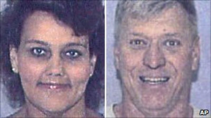 Florida teen Tyler Hadley 'killed parents then partied' - BBC News