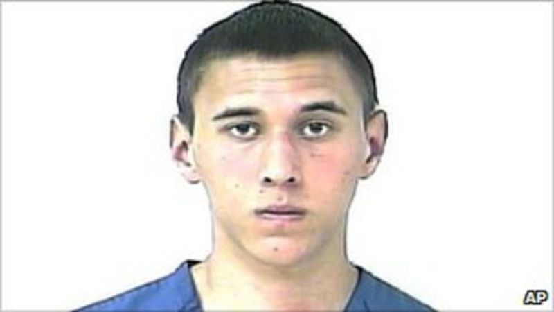 Florida teen Tyler Hadley 'killed parents then partied' - BBC News