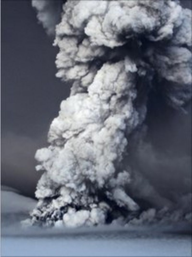 Another giant UK ash cloud 'unlikely' in our lifetimes - BBC News