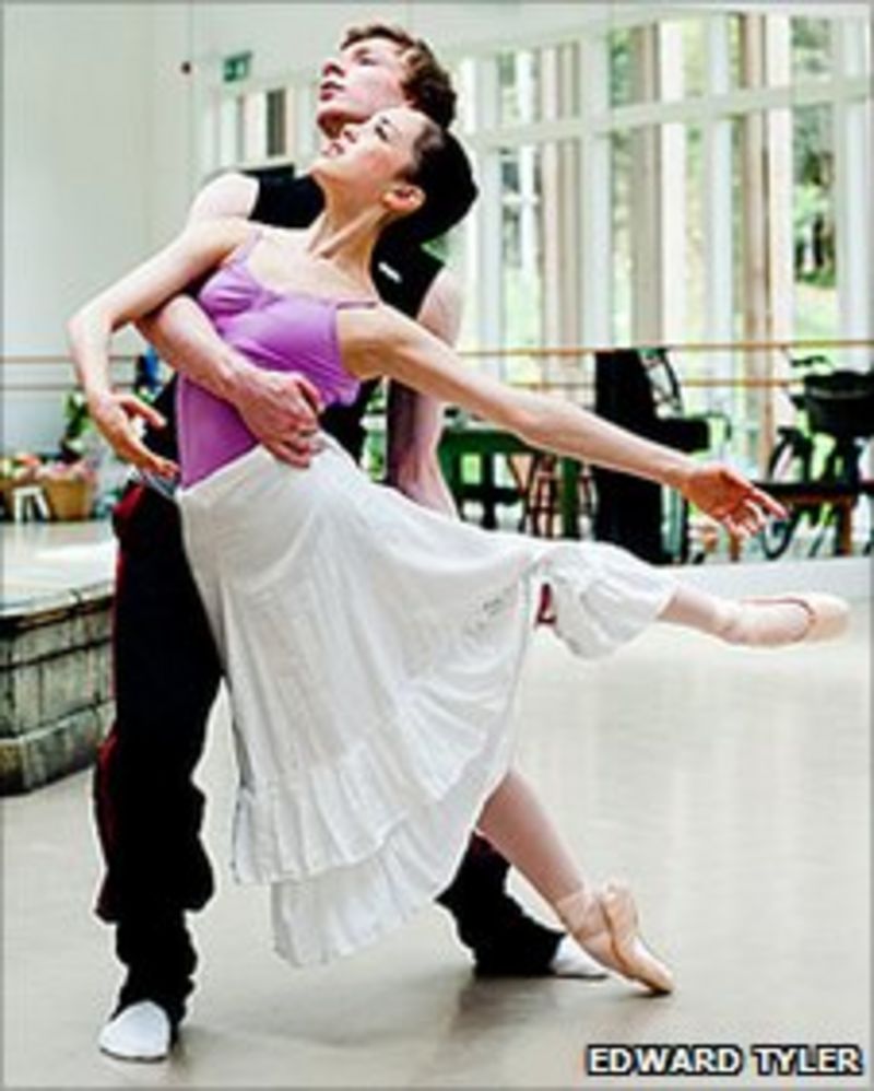 Rising star Andrew McNicol turns Chocolat into ballet - BBC News