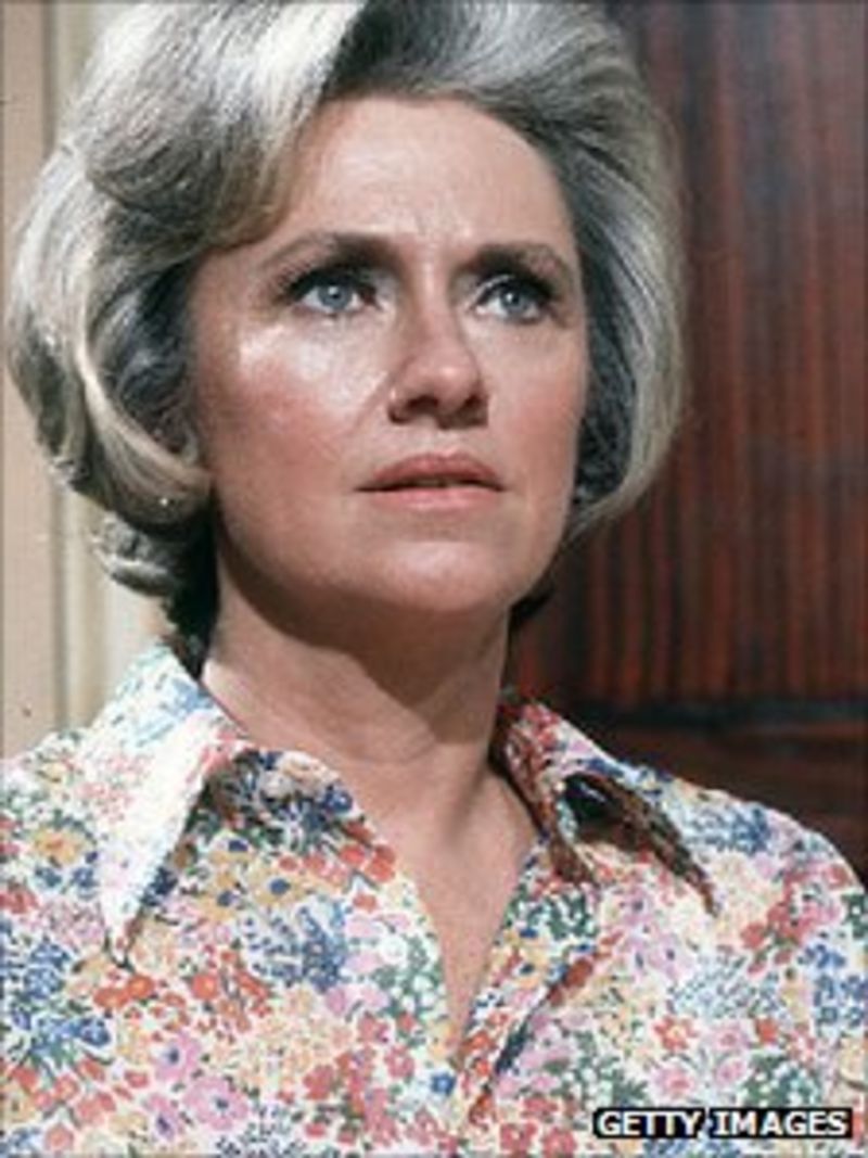 All My Children star Mary Fickett dies - BBC News