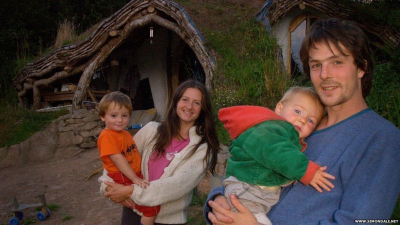 Pictures: Look inside a real life Hobbit house! - BBC Newsround