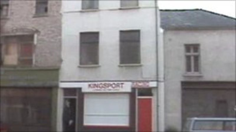 Lynette White case: 'Witness motivated by parole bid' - BBC News