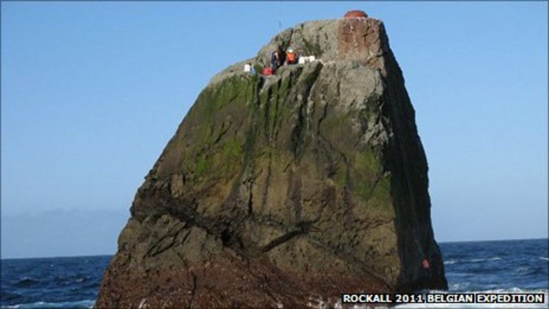 Belgian radio enthusiasts make rockfall on Rockall - BBC News