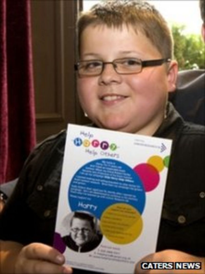 Harry Moseley: Tributes as cancer fundraiser, 11, dies - BBC News