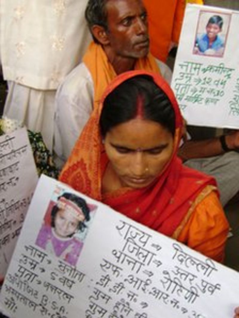 Thousands of Indian children missing, says report - BBC News