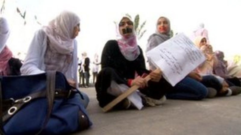 Libyan women battle for empowerment - BBC News