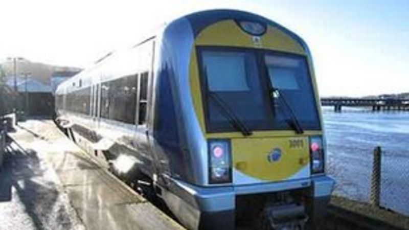 Translink to increase Northern Ireland train services - BBC News