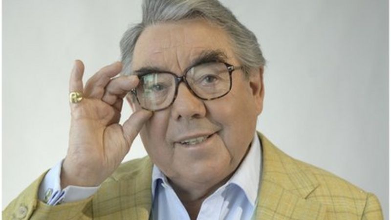 Ronnie Corbett, best known for The Two Ronnies, dies aged 85 - BBC News