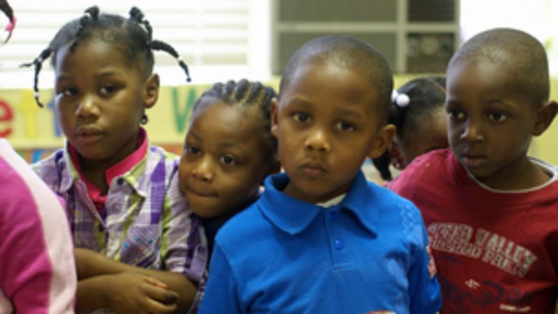 Poverty and progress in the Mississippi Delta - BBC News