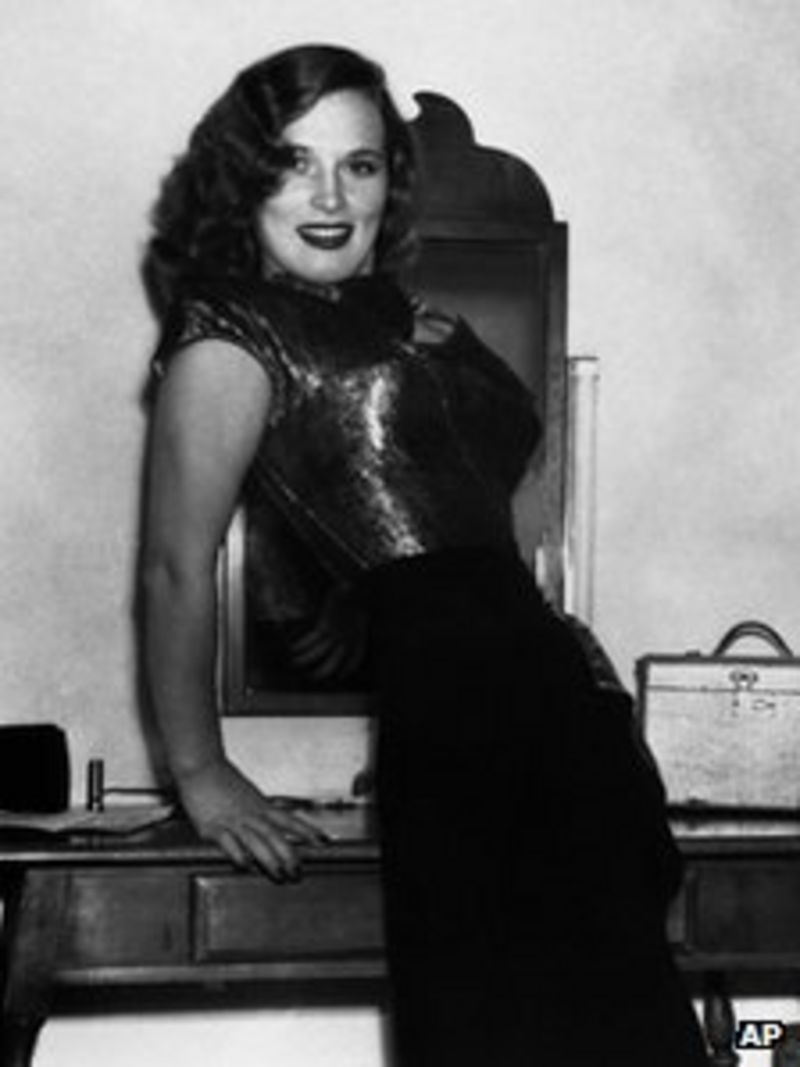 French actress Denise Darcel dies at 87 - BBC News