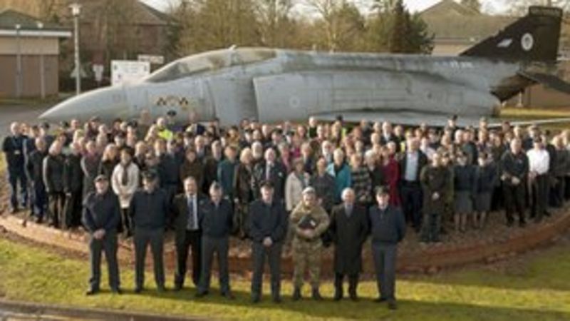 Phantom fighter jet to return to former Wattisham base - BBC News