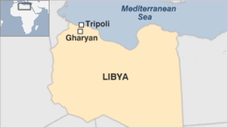 Libya militias clash in Gharyan near Tripoli - BBC News